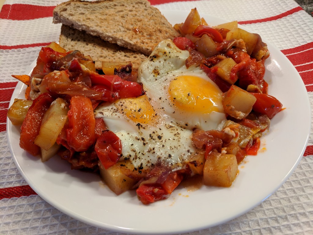 Baked Eggs with Capsicum, Tomato and Potato – The Grantham Gardener